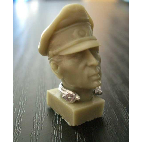 Metal larynx microphone for tank crews in 1/16, unpainted, 1,94